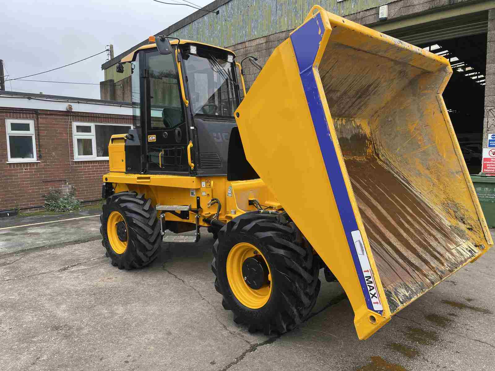 JCB Finance Used 2023 JCB 6FT-2S5 Site Dumper Cab 2023 for sale